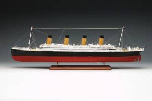 Test : kit modèle navire Titanic 1/250 Amati